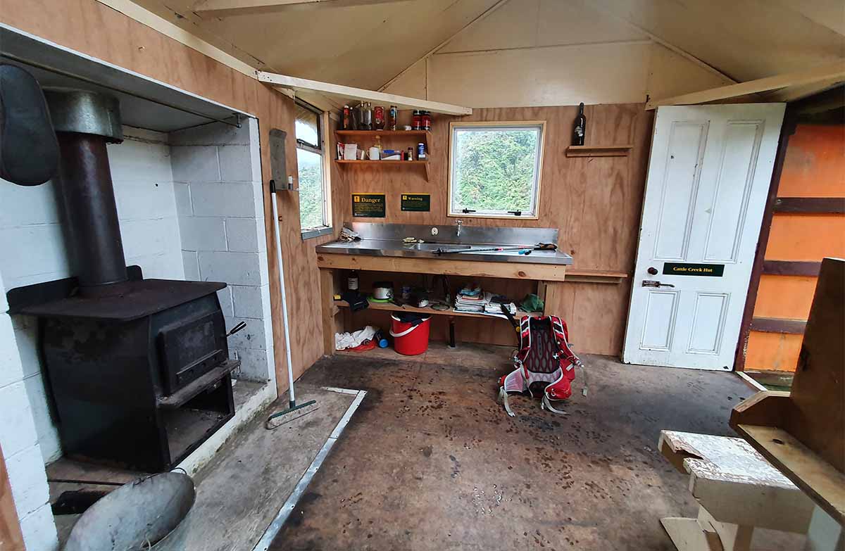 Cattle Creek Hut: Ruahine Forest Park, Manawatu region
