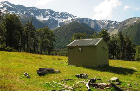 Christopher (Ada) Cullers Hut: North Canterbury and Arthur's Pass area ...