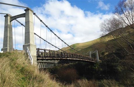 Springvale Suspension Bridge: Rangitikei area