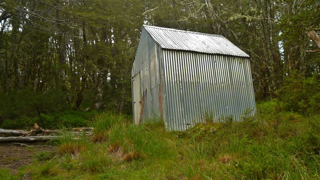 Lagoon Saddle Hut: Craigieburn Forest Park, Canterbury region