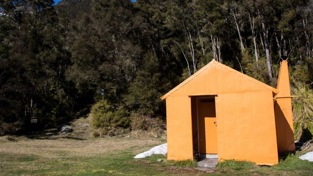 Kiwi Mouth Hut: Kaweka Forest Park, Hawke's Bay region