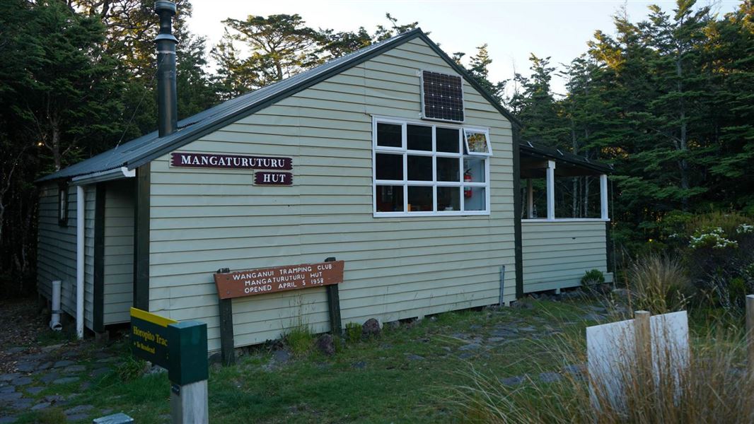 Mangaturuturu Hut: Tongariro National Park, Central North Island region