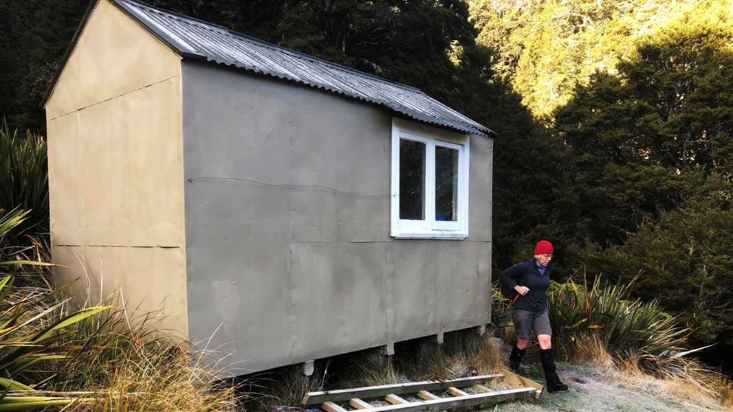 Mole Hut: Nelson Lakes National Park, Nelson/Tasman region