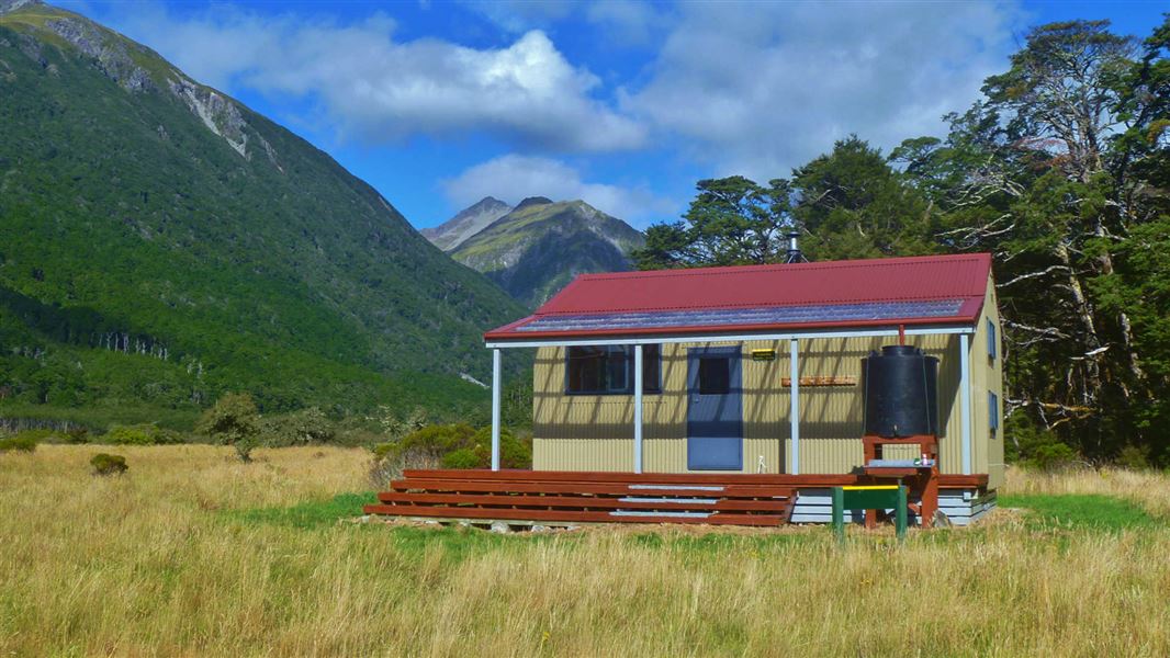 Poulter Hut: North Canterbury and Arthur's Pass area backcountry huts