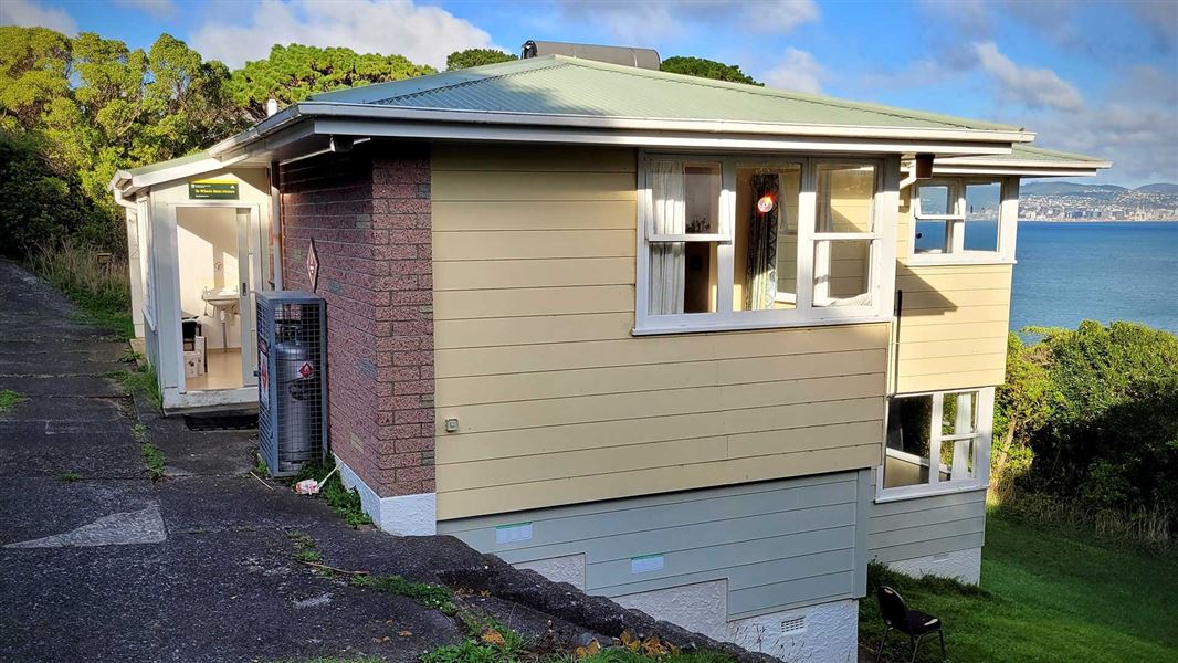 Te Whare Mata Uraura: Matiu/Somes Island, Wellington