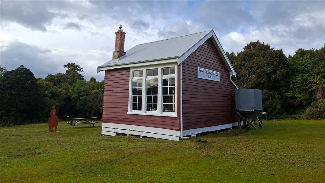 Port Craig School Hut: Fiordland National Park: Fiordland region